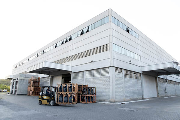 Conheça a Plascar - Plascar